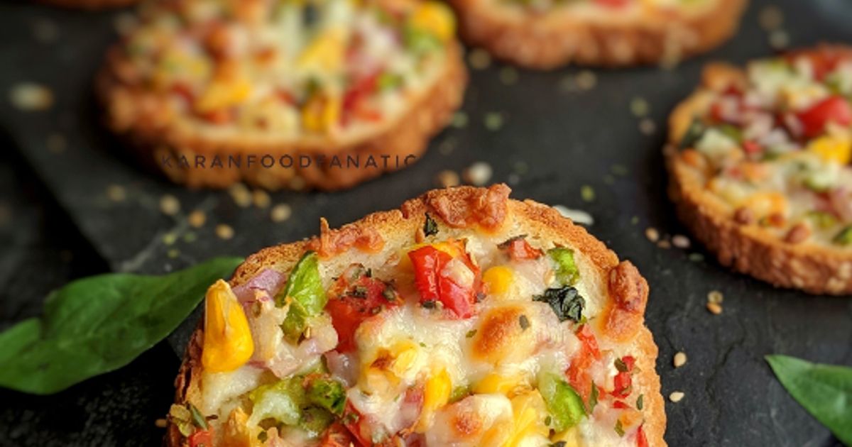 Vegetable Cheese Toasties Recipe By Karan Tripathi (Food Fanatic)