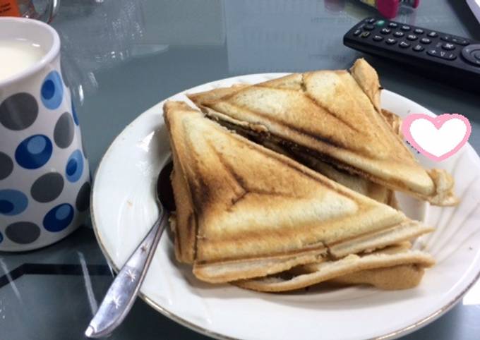 Resep Roti Bakar Coklat Keju Dan Susu Putih Hangat Menu Sarapanku Oleh