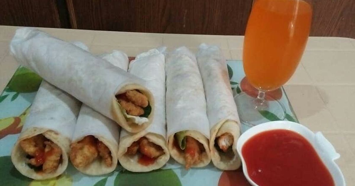 Zinger Shawarma With Homemade Pita Bread 😋 Recipe by Saba Butt - Cookpad