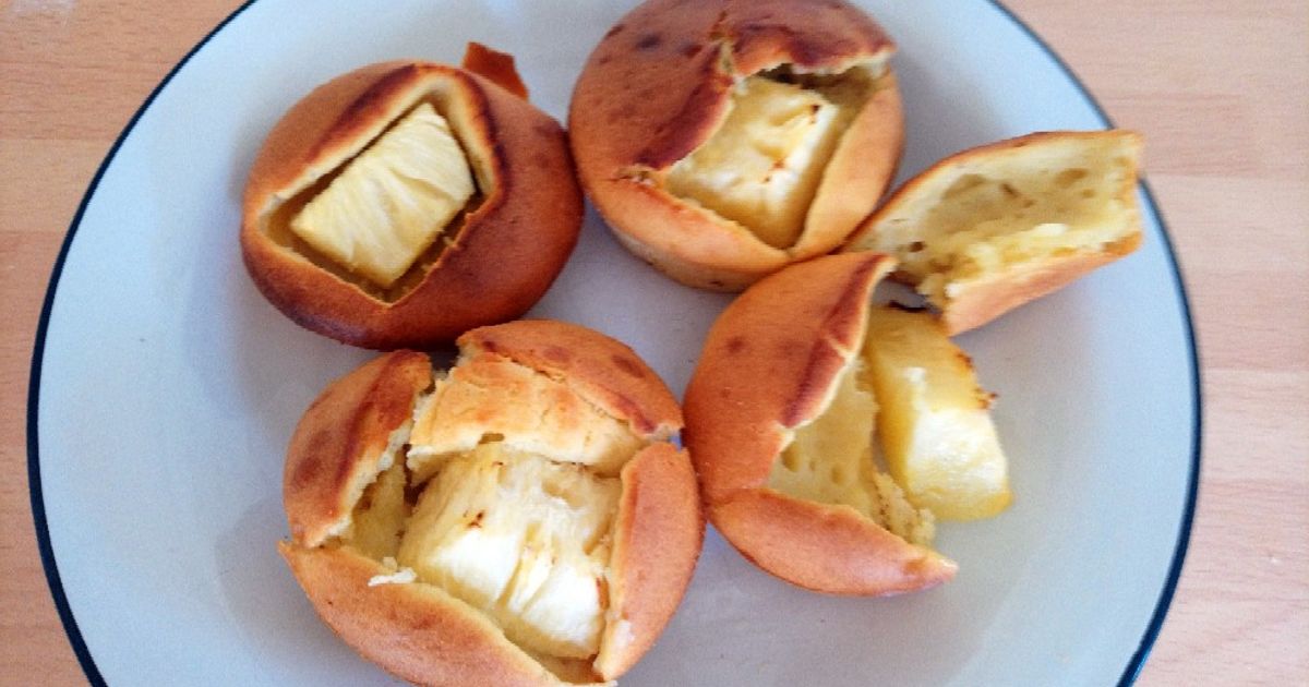 Pineapple Upside Down Cupcakes Recipe by Helen - Cookpad