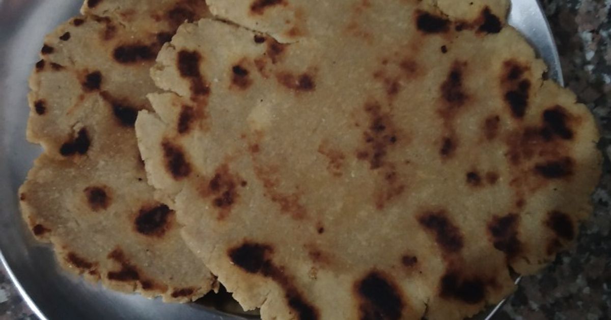 Gur (Jaggery) Mithi Roti Recipe by Deepika Arora - Cookpad