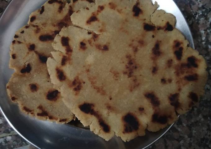 Gur (jaggery) Mithi roti Recipe by Deepika Arora - Cookpad