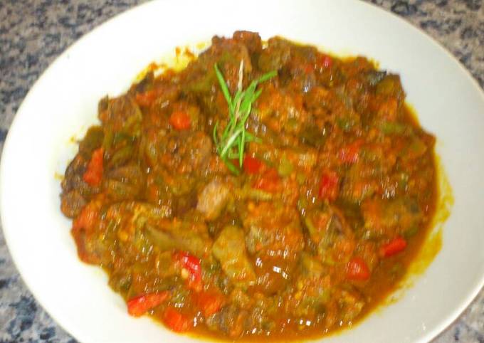 Pisto con Asadurilla de chivo o cordero, y toque de romero Receta de ...