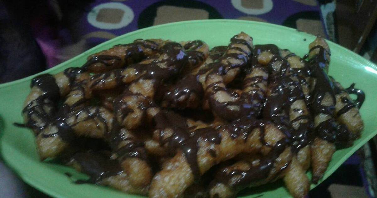 Resep Sus goreng dengan saus coklat oleh Zaskia Amelia - Cookpad