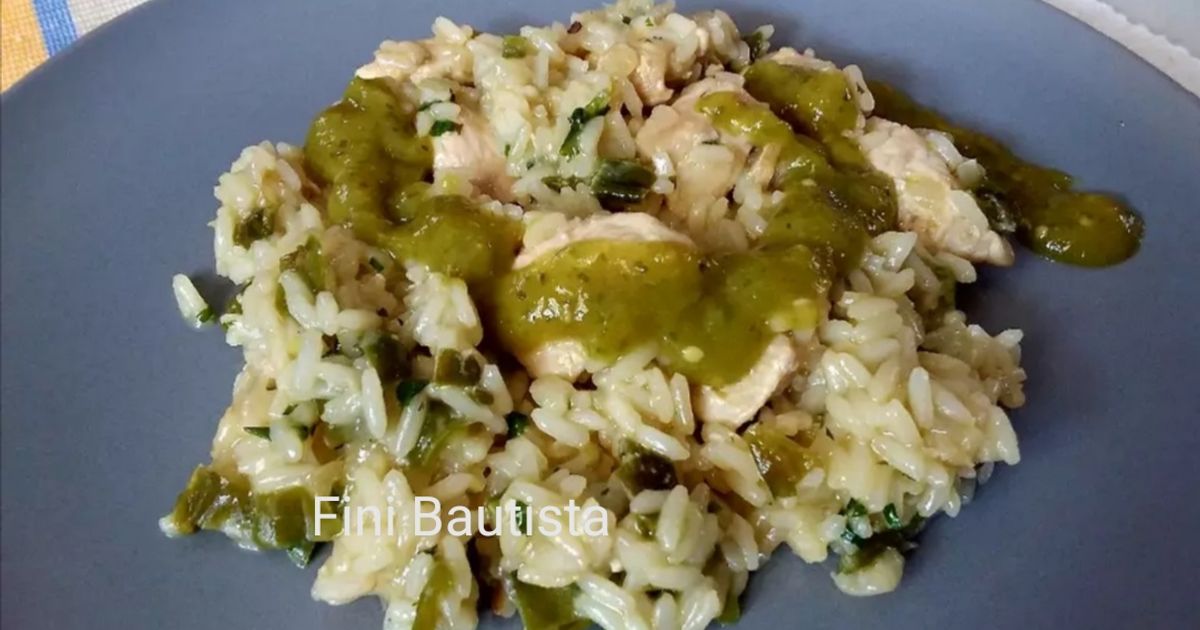 Arroz Con Pollo Y Cilantro Receta de Fini Bautista Angulo- Cookpad