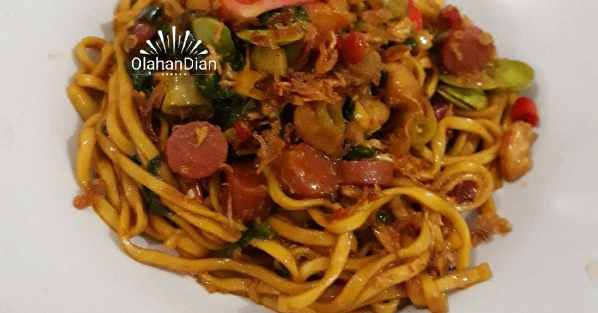 Resep Mie goreng pedas nampol oleh dian wardhani - Cookpad