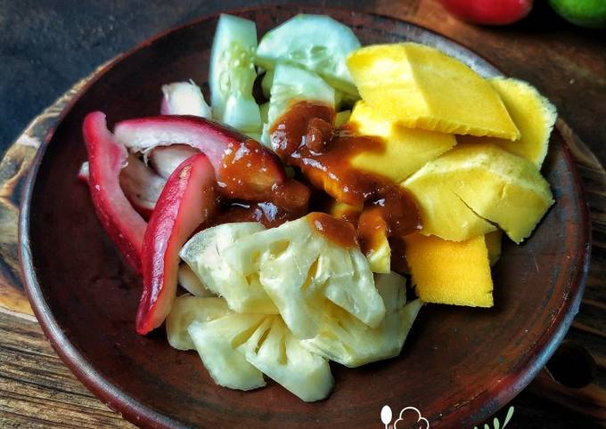 Resep Lotis Buah oleh pawon mommy najam - Cookpad