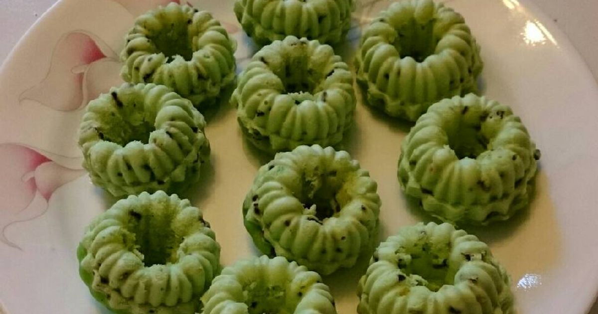 Resep Bolu Mini Pandan Meses 🌿 oleh Retno Nia Sari {Xenia's Kitchen ...