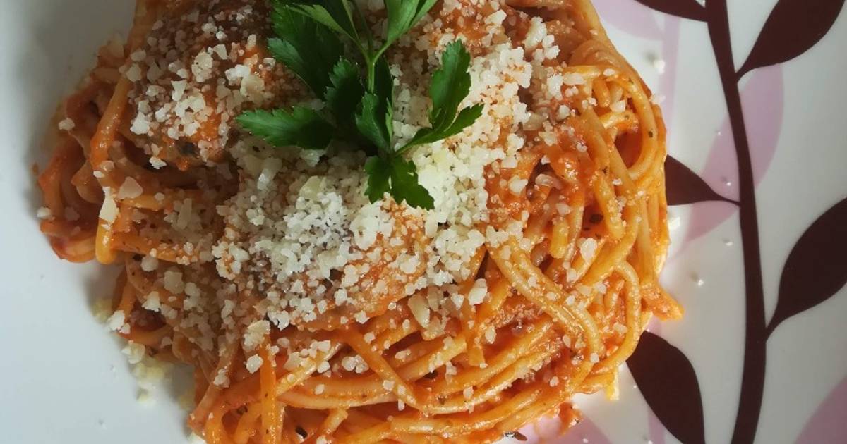 4 εύκολες και νόστιμες σπιτικές συνταγές για spagetti - Cookpad