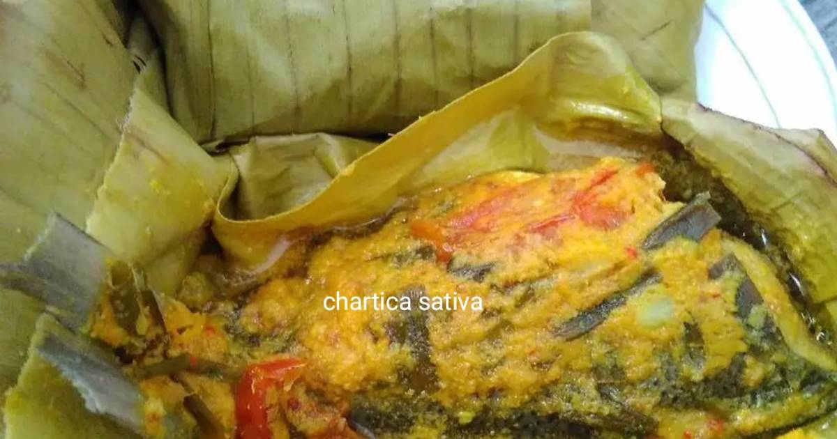 Resep Botok bandeng bumbu kuning oleh chartica sativa - Cookpad