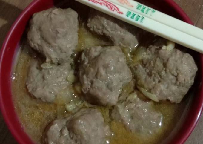 Resep Bola bola daging sapi oleh tatik asriasih - Cookpad