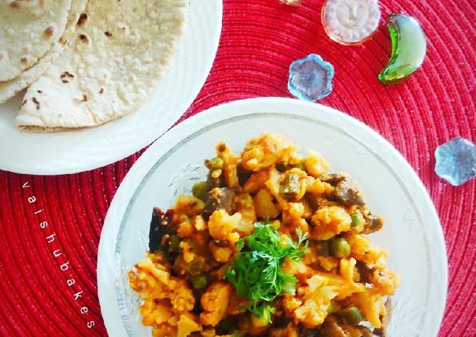 Winter Special Cauliflower and Peas Subji (Gobhi Mutter Subji) Recipe ...