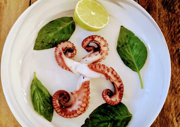 Beginner's Octopus 🐙 Recipe by Globlie Girl - Cookpad