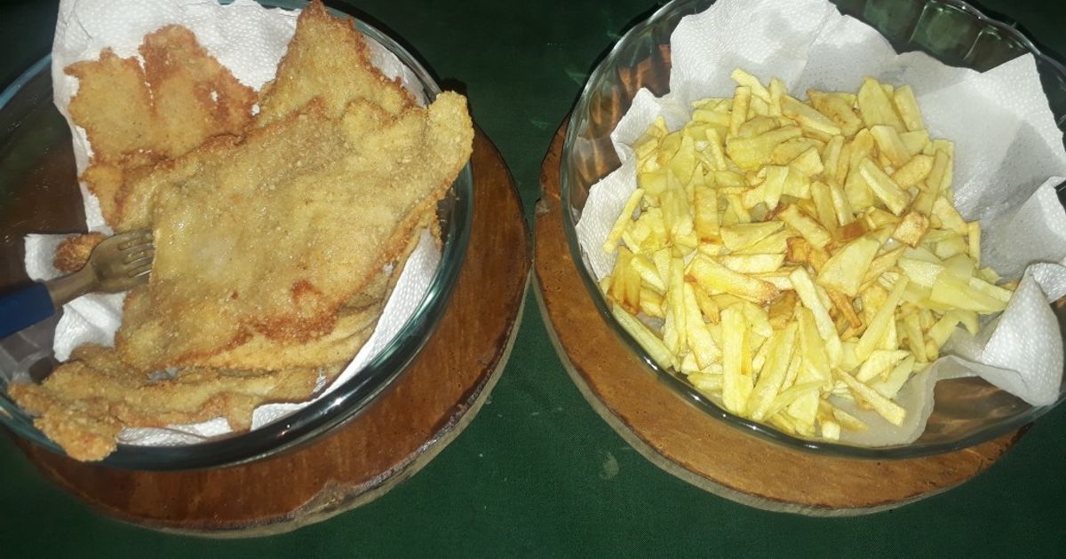 Supremas Con Papas Fritas Receta de Julieta- Cookpad