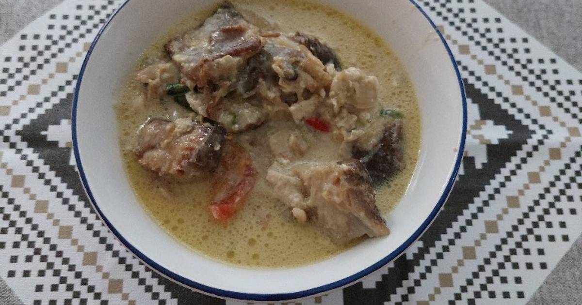 Resep Mangut ikan asap pari oleh octy - Cookpad