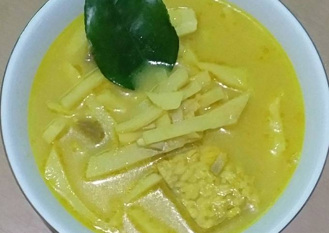 Resep Lodeh rebung oleh Dini Agustina - Cookpad