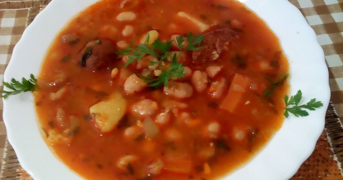 Kolbászos, Fejtett Bableves | Istvánné Molnár receptje - Cookpad receptek