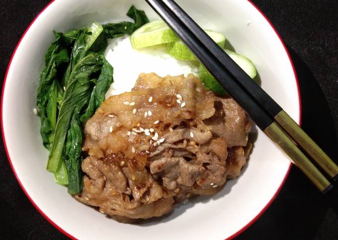 Resep Slice Beef Yakiniku Grill + Pokcoy rebus oleh Putry Thya - Cookpad