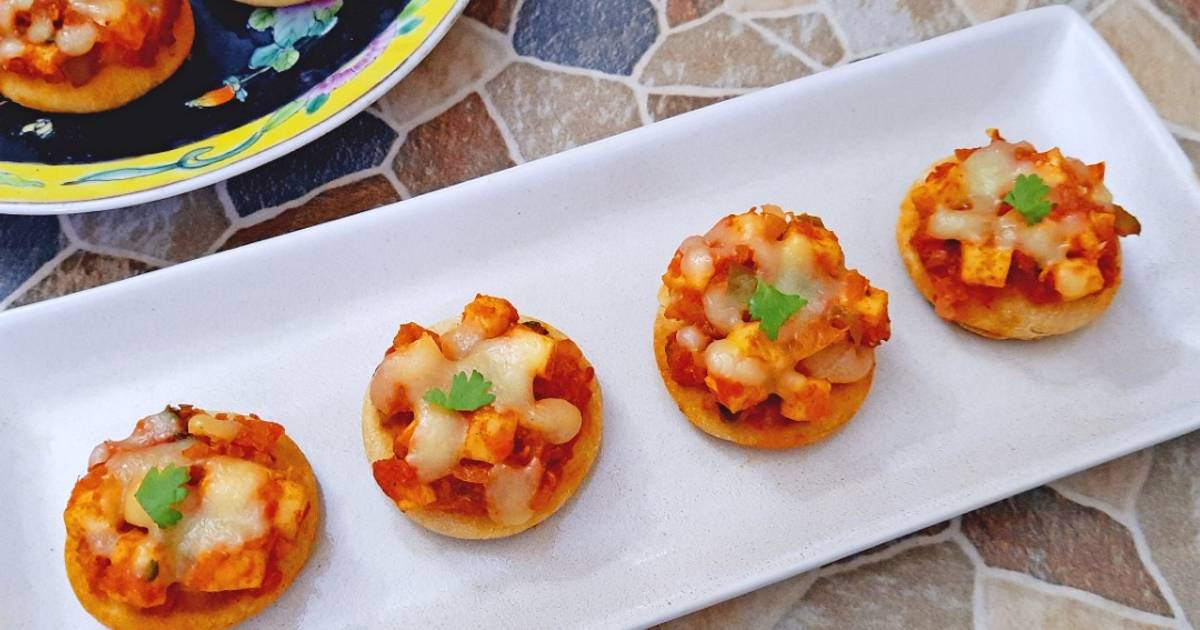Spicy Panner Naanza Bites Recipe by Madhu Bindra - Cookpad