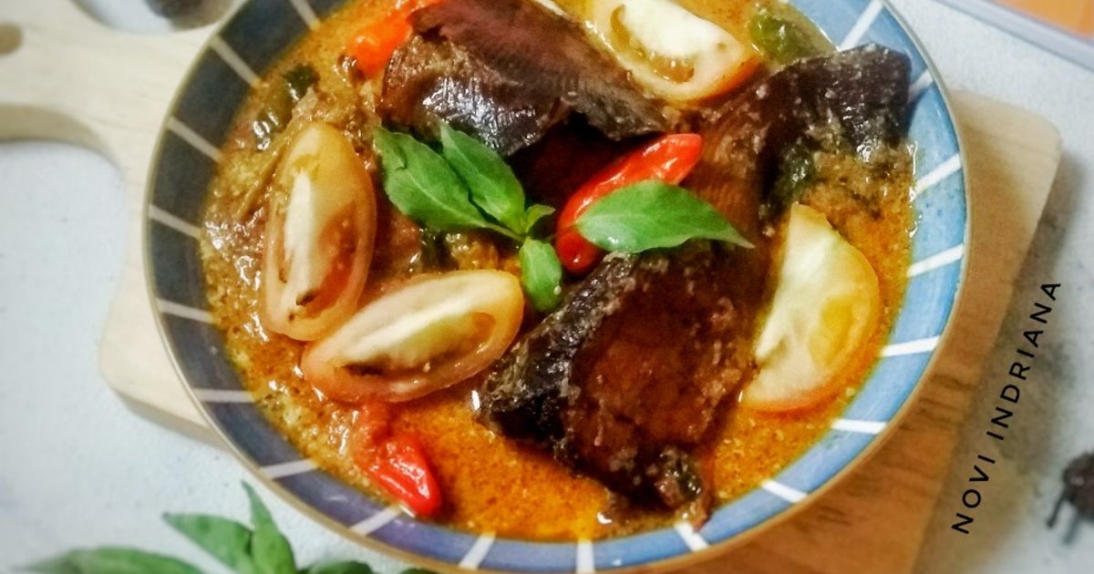 Resep Mangut Ikan Pari Asap oleh Novi Oppie Indriana - Cookpad