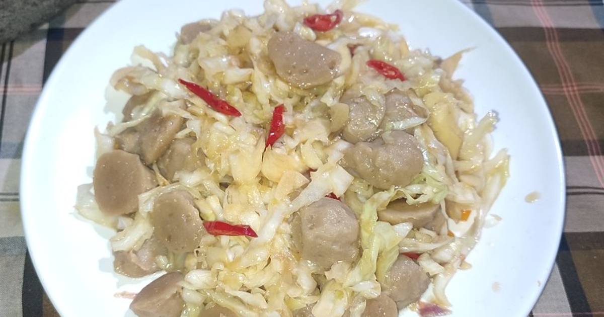 Resep Tumis Kubis Bakso oleh Widjie Astuti - Cookpad