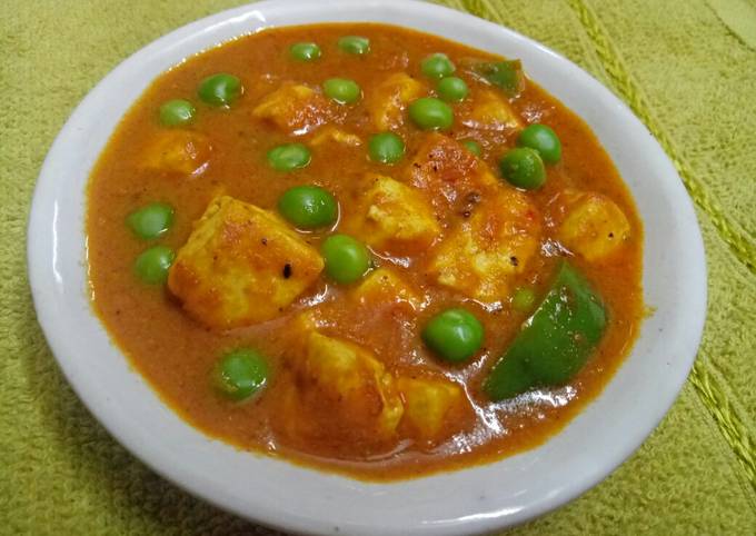 Shahi Matar paneer Recipe by Mohini Gupta - Cookpad