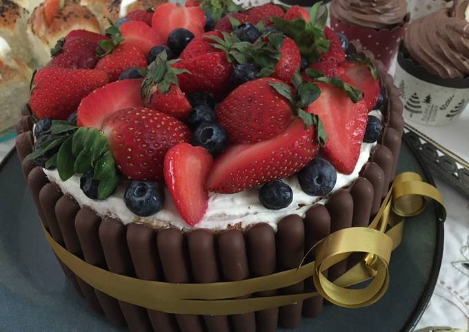 Entremets fruits rouges chantilly facile de batavia - Cookpad