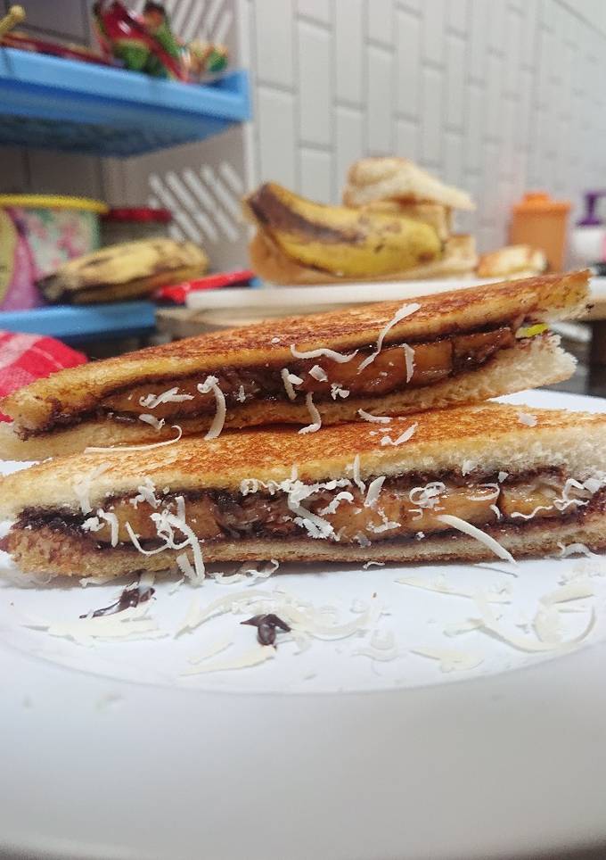 Resep 83. Roti Bakar Coklat Keju Pisang Mas oleh Irma Anisa - Cookpad