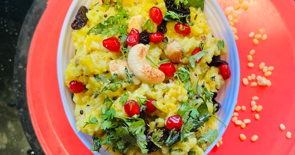 Pongal Healthy And Nice Breakfast Recipe Recipe by Shobha Deshmukh ...