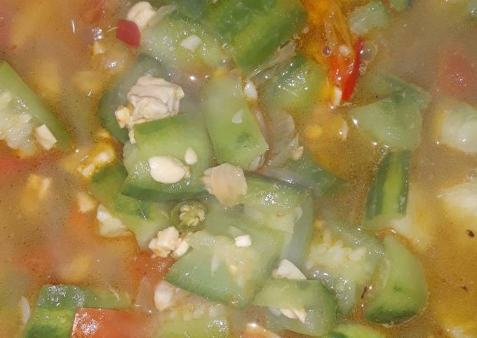 Resep Tumis Kuah Sayur Oyong Tempe oleh Winda Noviana Sari - Cookpad