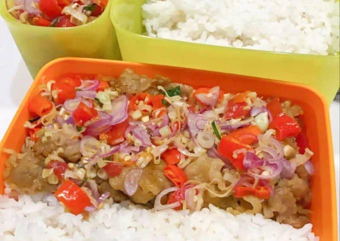 Resep Beef Gyudon Sambal Matah oleh Jessy Monalisa - Cookpad