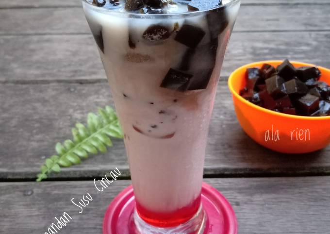 Resep Es Cocopandan Susu Cincau oleh Ririn Kristanti - Cookpad