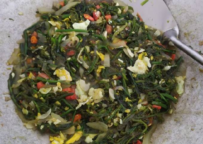 Resep Tumis daun paku pakuan oleh Ani Dita - Cookpad