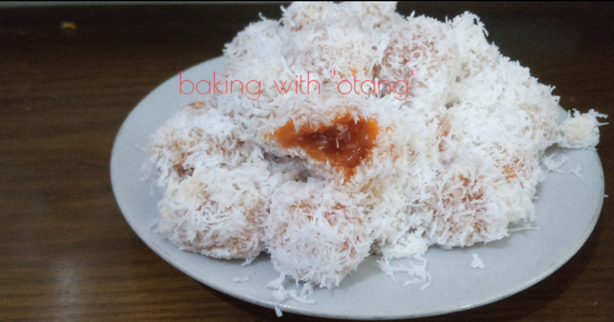 Resep Klepon Ubi Jalar (Ubi Kuning) oleh Baking With 'Otang' - Cookpad