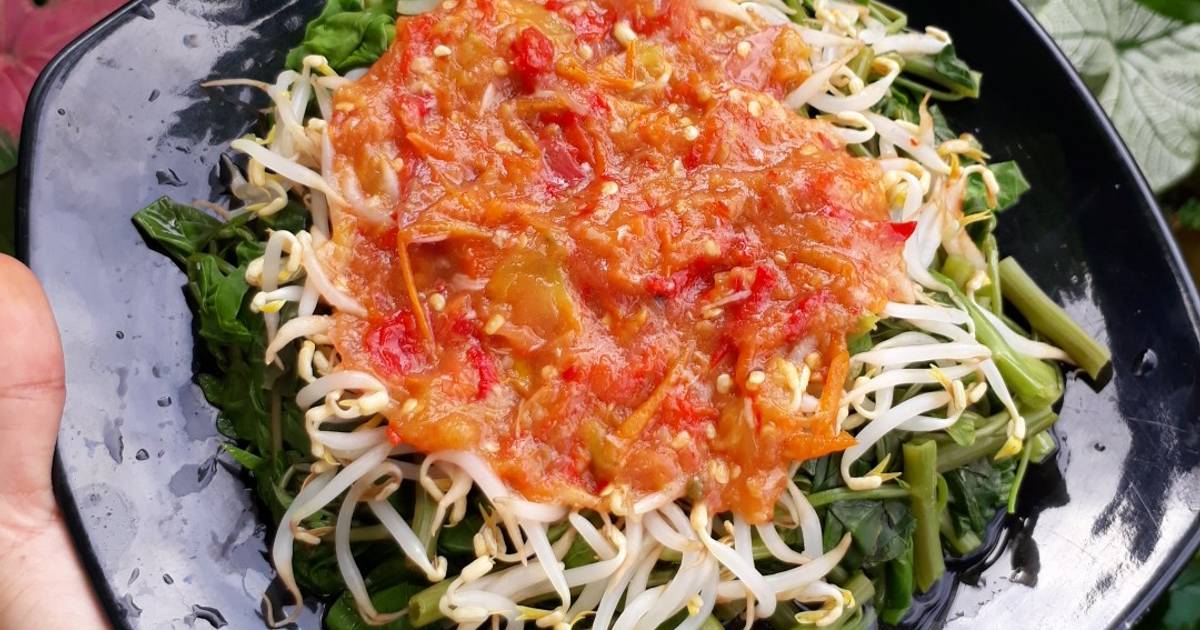 Resep Plecing Kangkung oleh Hanum Septiana Dahniar - Cookpad