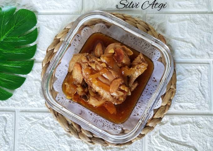 Resep Semur Ayam oleh Silvi Atgi Septina - Cookpad