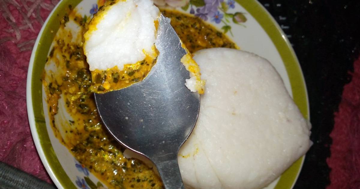 Tuwon shinkafa miyar zogale girki daga Teema's Kitchen - Cookpad