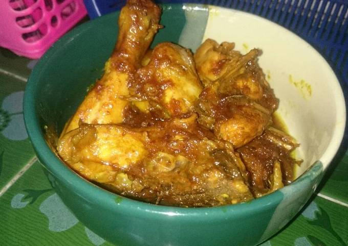 Resep Semur Ayam Kecap oleh Ay YuLi - Cookpad