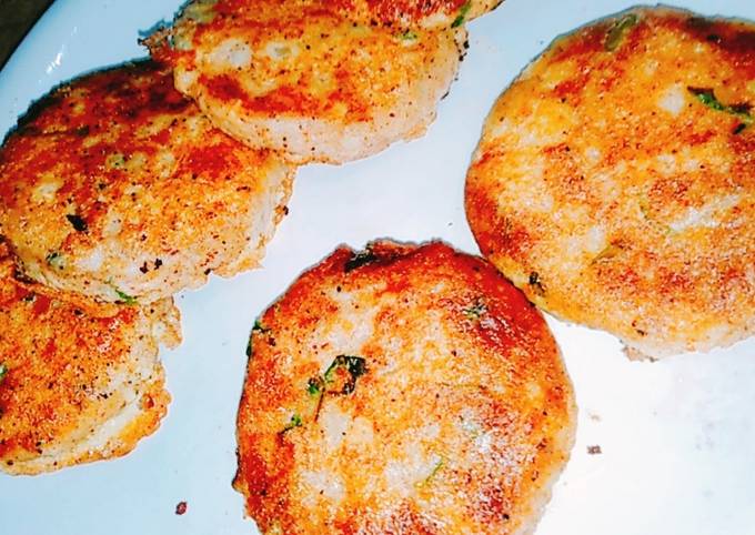 Potato cutlets Recipe by Fatima Mustafa - Cookpad