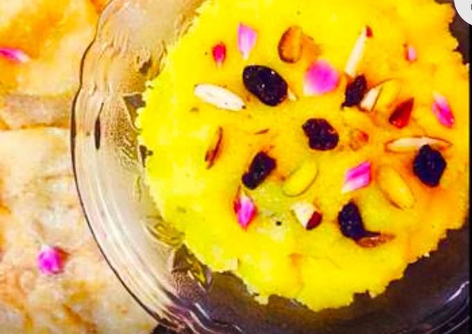 Mohanbhog with Luchi Recipe by A Chef and A Mom - Cookpad