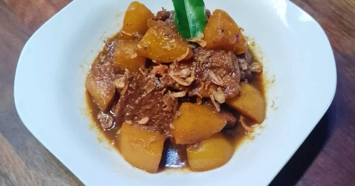 Resep Semur Daging kentang oleh yonita indrasary - Cookpad