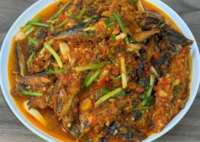 Resep Ikan Pindang Bumbu Daun Bawang Oleh Herlina Jayanti Sutjonong