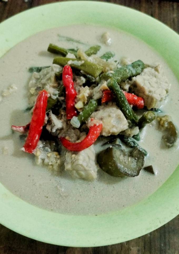 Resep Lodeh Terong, Tempe, Kacang Panjang oleh Retno Dwi Astuti - Cookpad