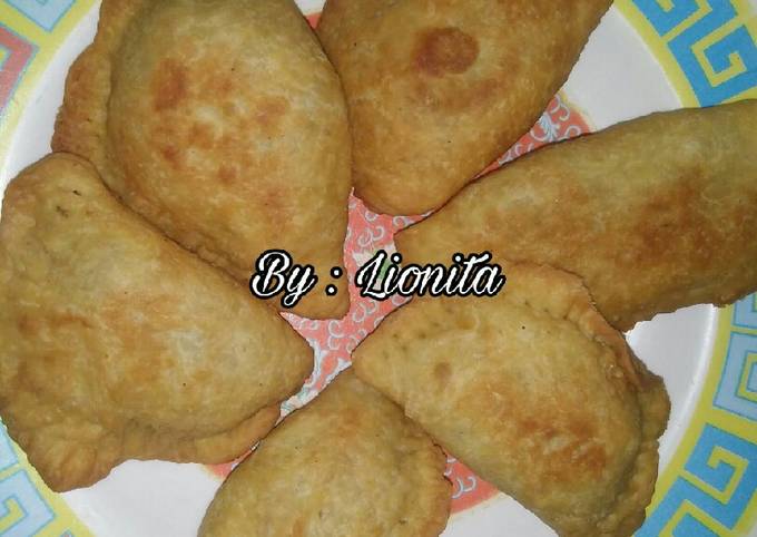 Resep Pastel isi Sayur & Telur Rebus oleh Lionitaresep - Cookpad
