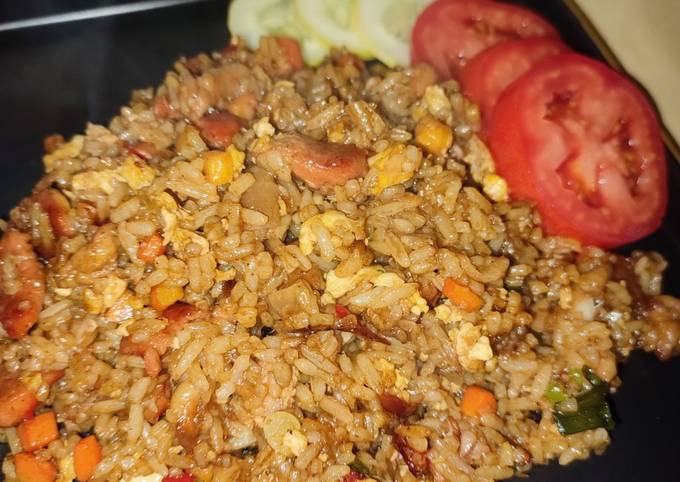 Resep Nasi Goreng Ayam Lada Hitam oleh Hardiyani Iyan - Cookpad