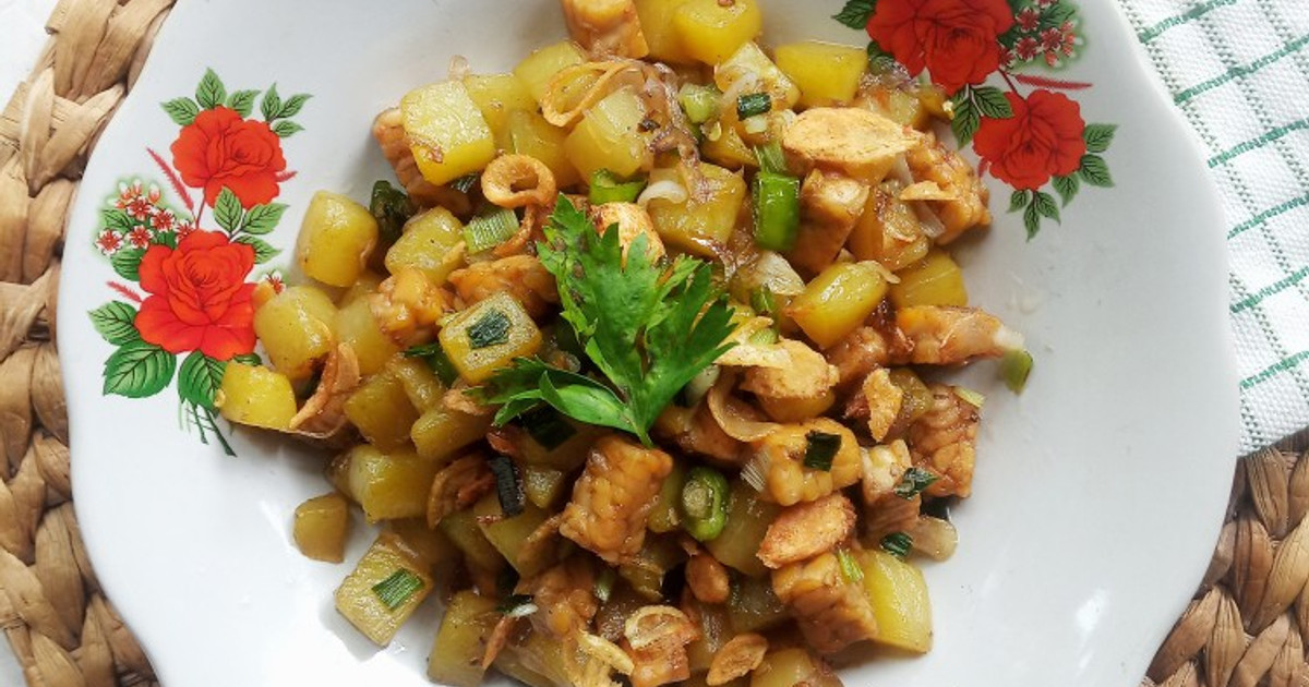 Resep Oseng Kentang Tempe Saos Tiram oleh Meieka - Cookpad