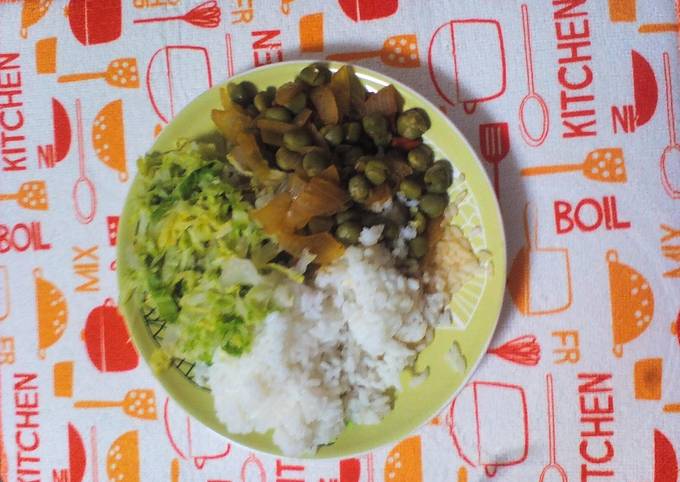 Rice and green peas Recipe by peter kimani - Cookpad