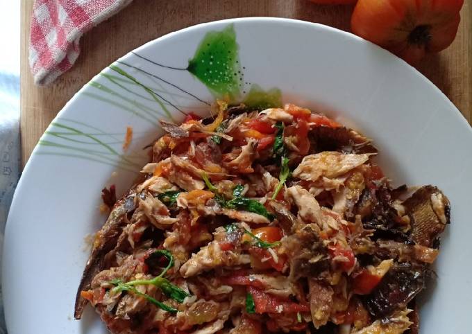 Resep Sambel ikan tongkol asap oleh Dies Natalia - Cookpad