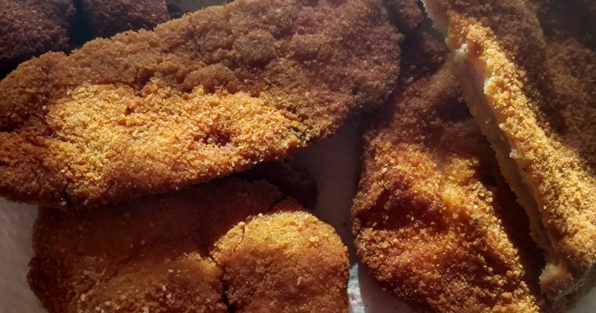 Milanesas de pollo con papas fritas Receta de Sabi- Cookpad