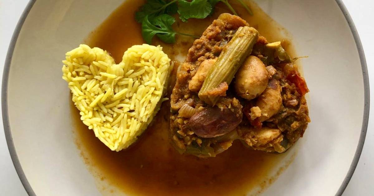 Pigeon Fodder Curry with jackfruit seeds, pigeon peas and drumsticks ...